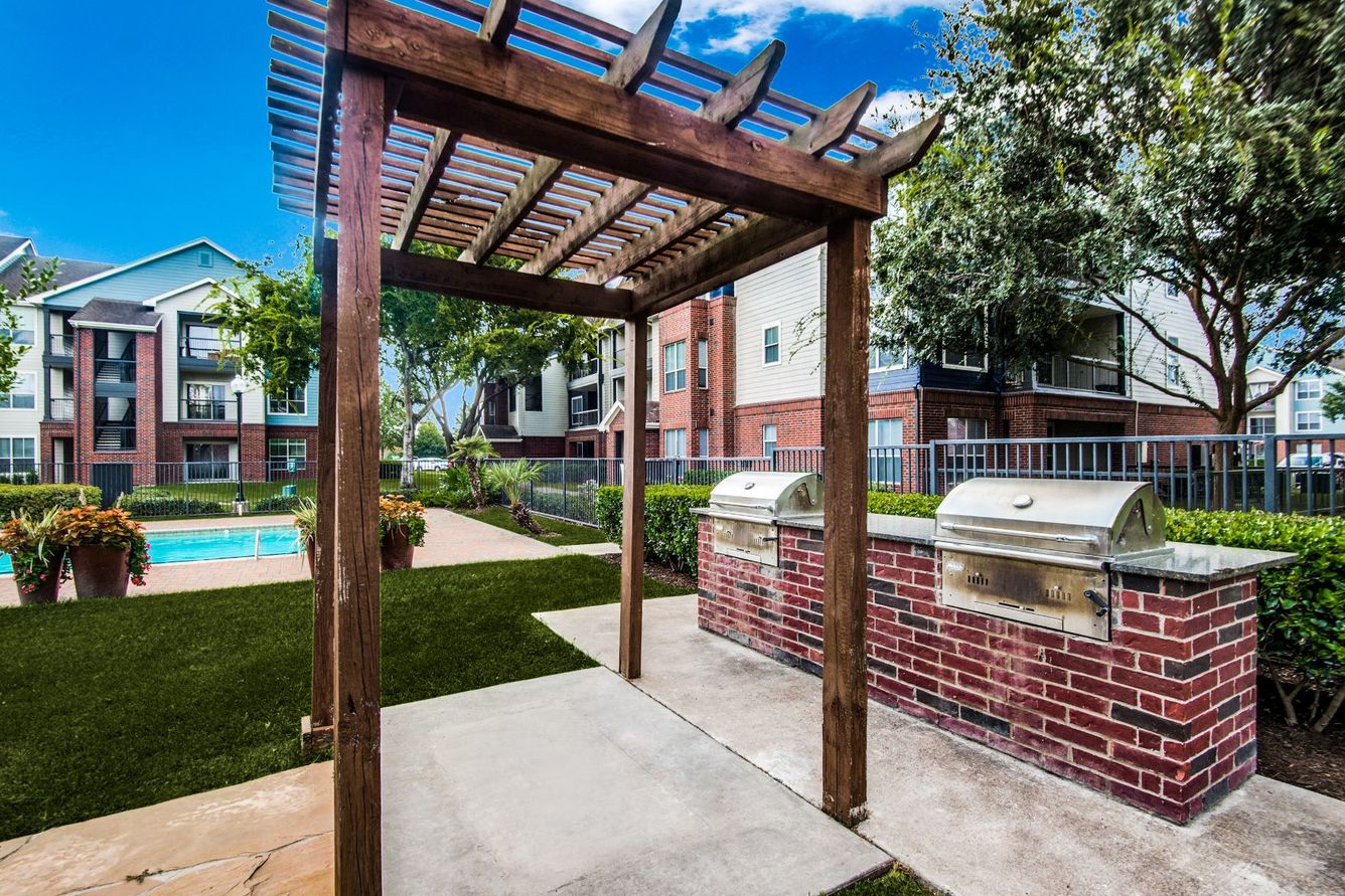 Energy Corridor Apartments | Aventura on Briar Forest | Home