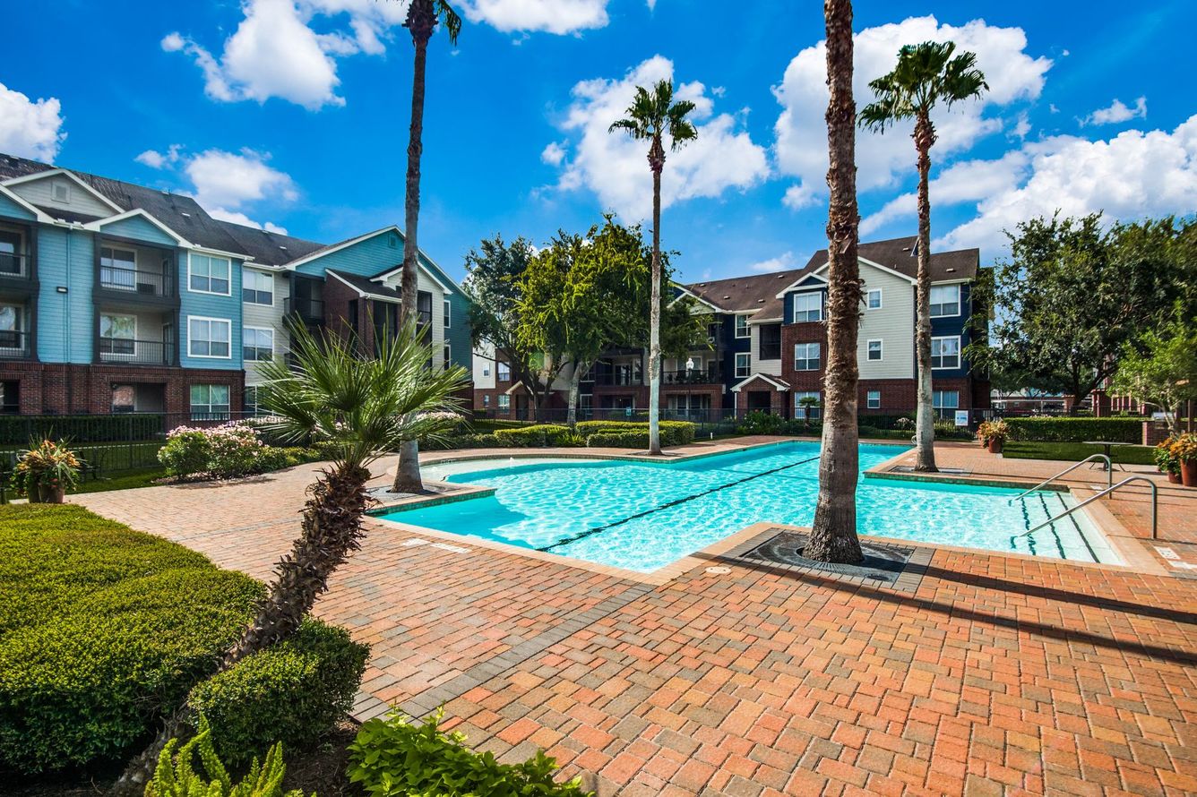 Energy Corridor Apartments | Aventura on Briar Forest | Home