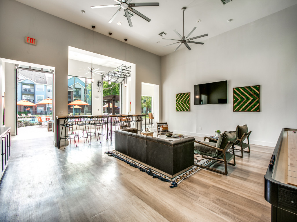 Briar Forest Apartments | Aventura on Briar Forest